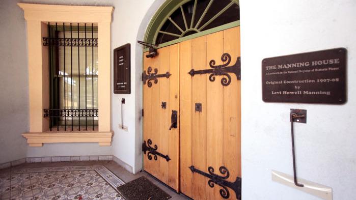 Manning sold to El Rio health center