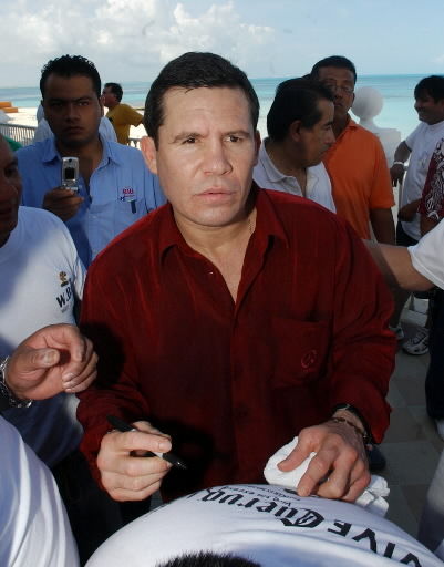 Famed Mexican boxer starts eatery