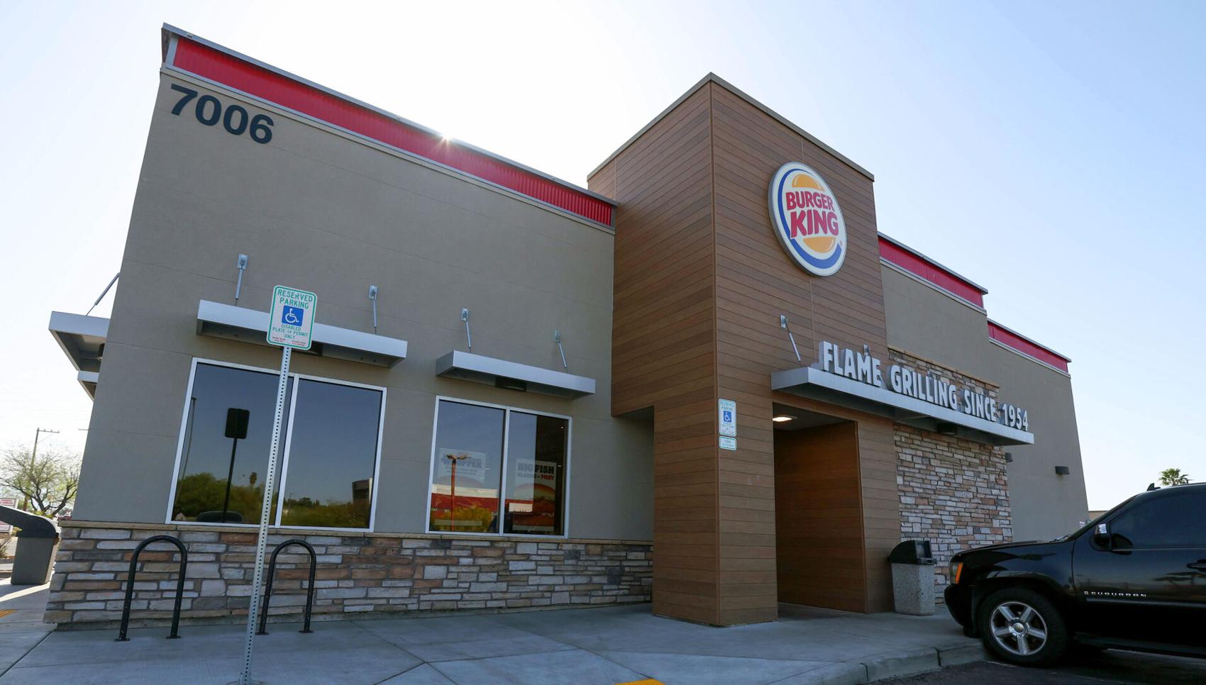 Police ID man killed outside Tucson Burger King