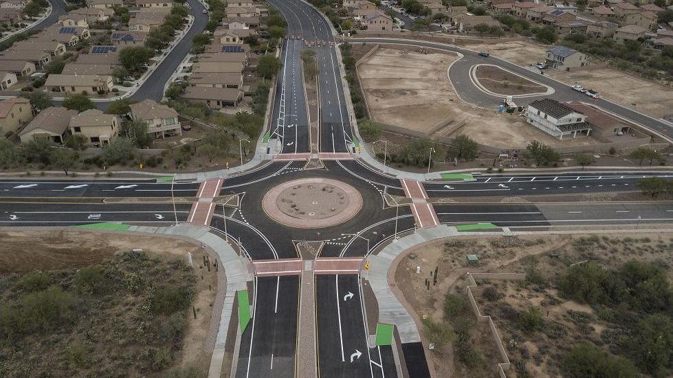 Moore Road, La Cañada roundabout opens in Oro Valley