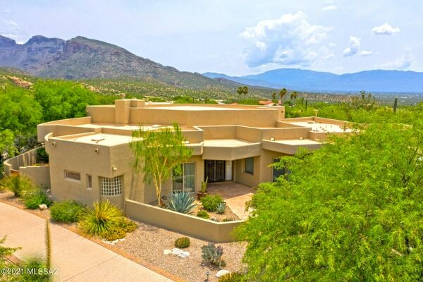 4 Bedroom Home in Tucson - $1,075,000