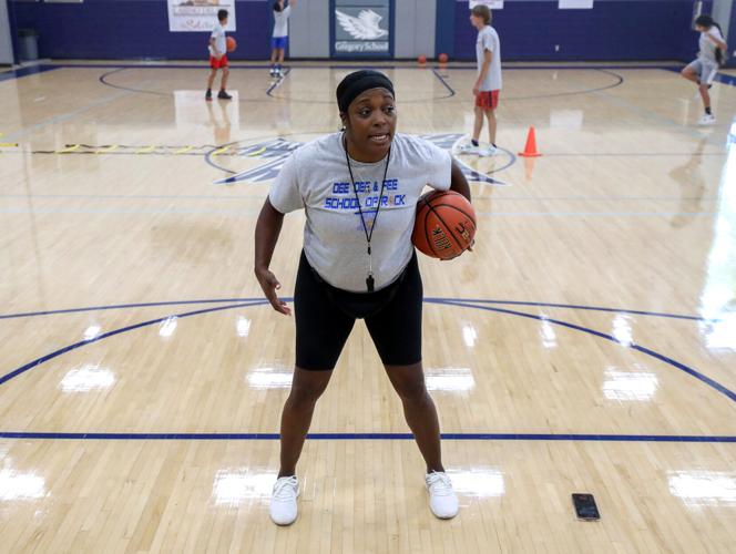 Former UA stars Wheeler, Willis give back to Tucson youth