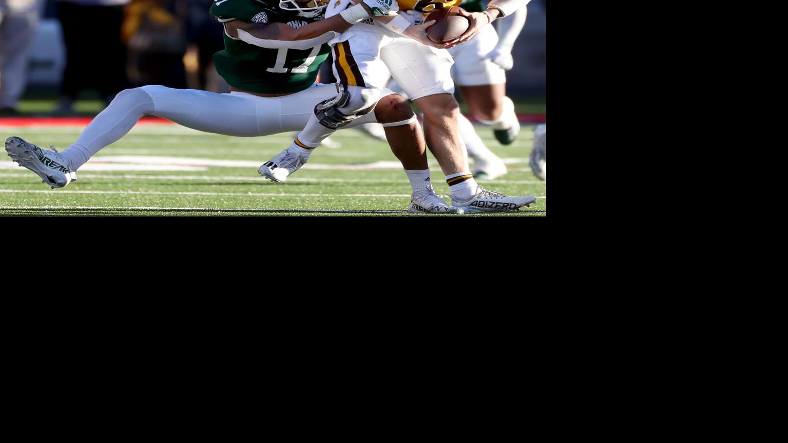 Photos: Ohio vs. Wyoming in the 2022 Arizona Bowl