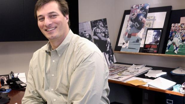 Former UA standout John Fina will lead Bills' charge Sunday in Buffalo