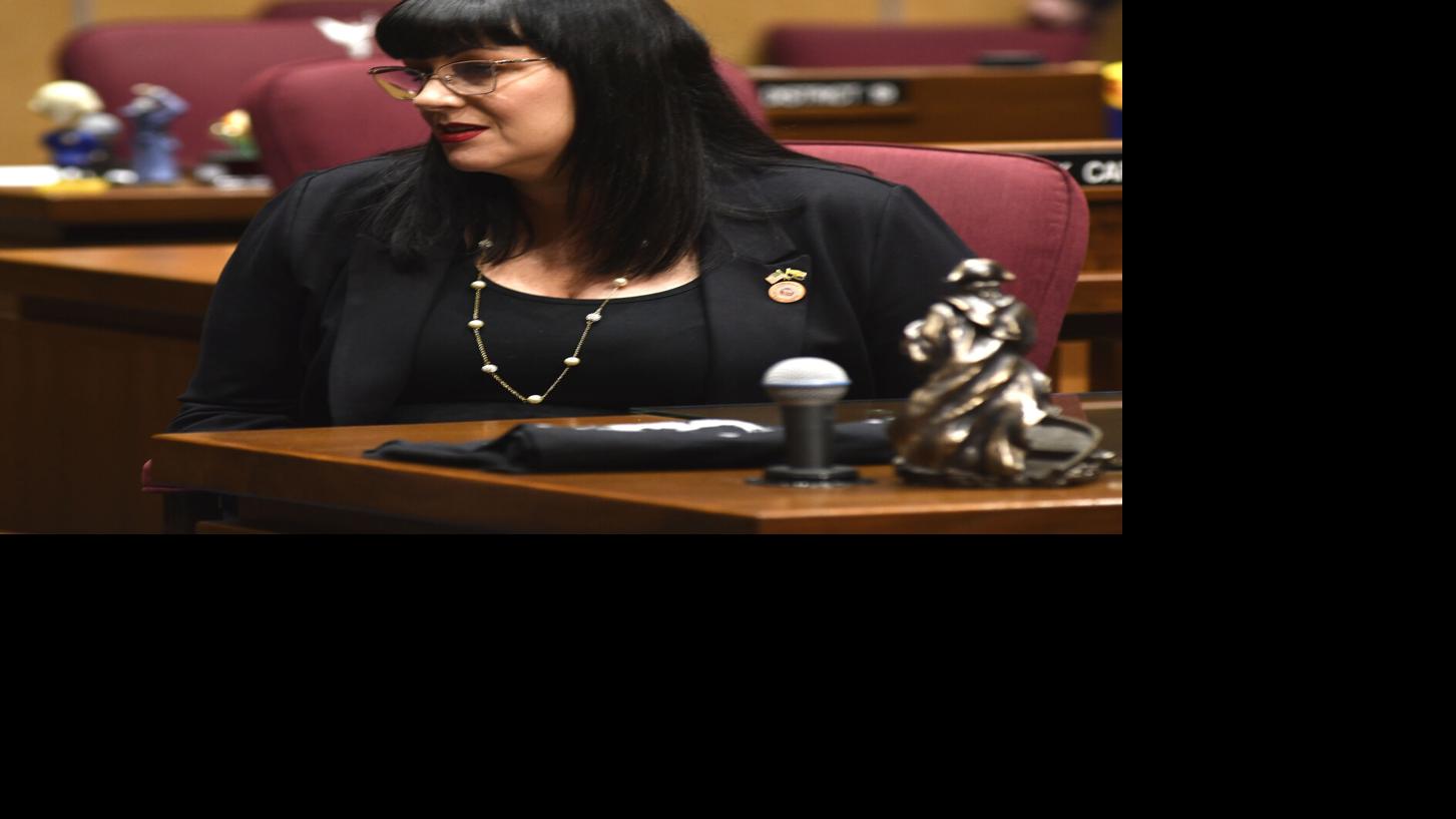 Activist launches recall drive vs. Tucson GOP Sen. Justine Wadsack