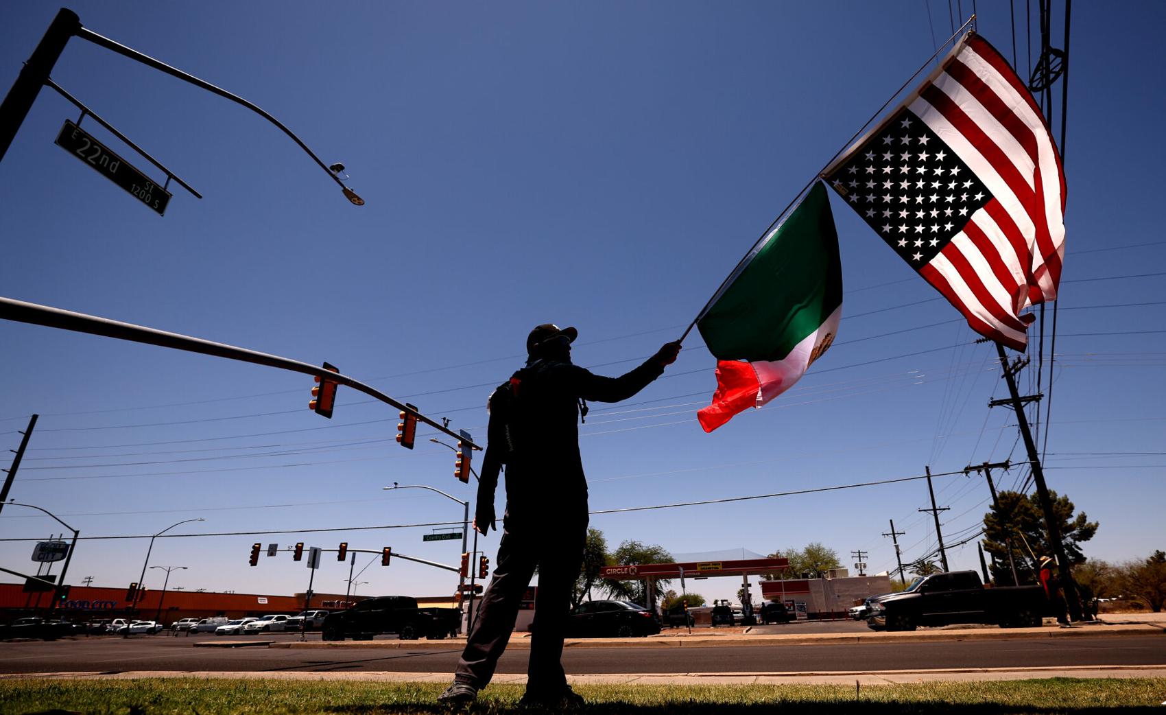 Thousands gather in Tucson 'No Kings' protest
