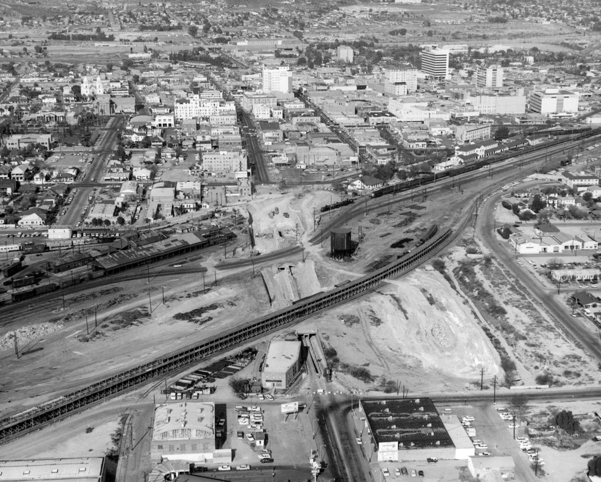 Collection: 40+ aerial photos of Tucson from decades ago