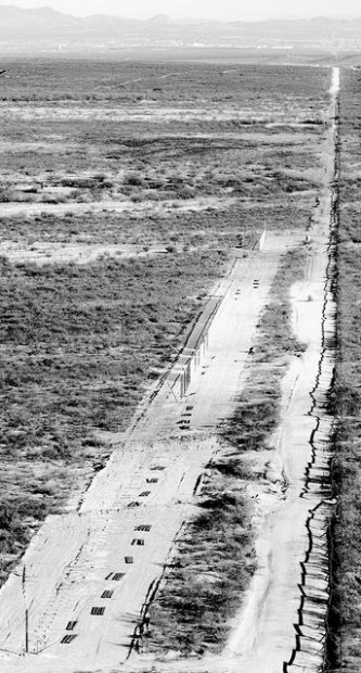 Minuteman fence rising on border ranch | Border | tucson.com