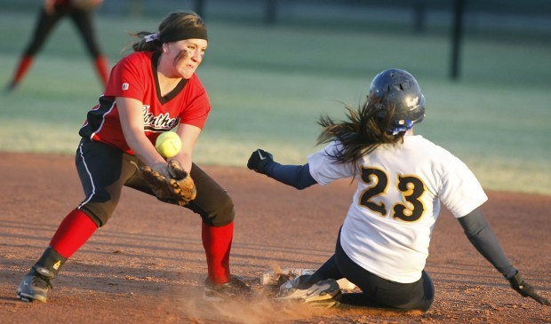 Photo gallery: Sahuarita defeats Coconino in softball playoffs ...