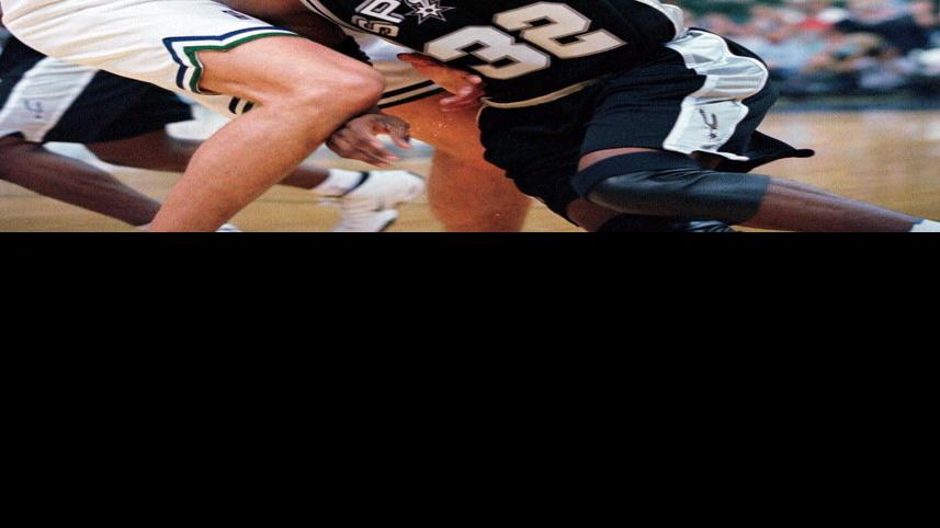 Elliott was NBA All-Star after time in Tucson