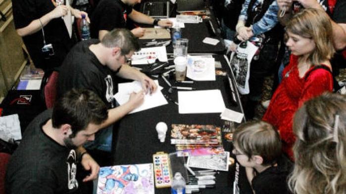 2013 Tucson Comic-con: Artists are celebrities in world of heroes ...