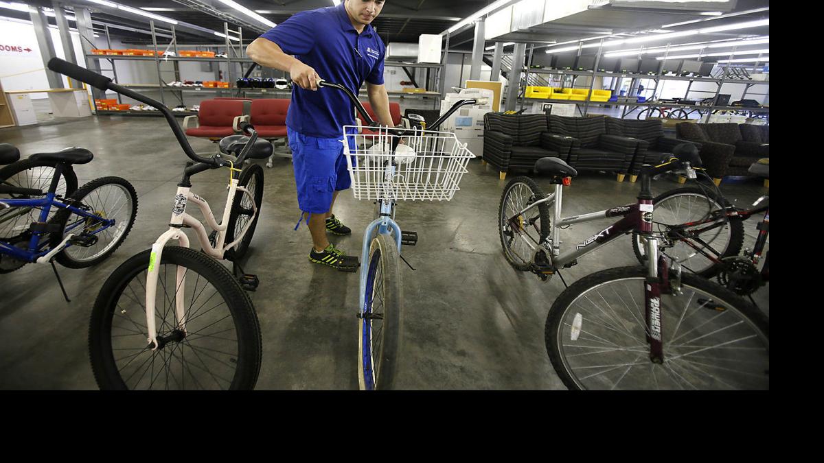 UA opens surplus store