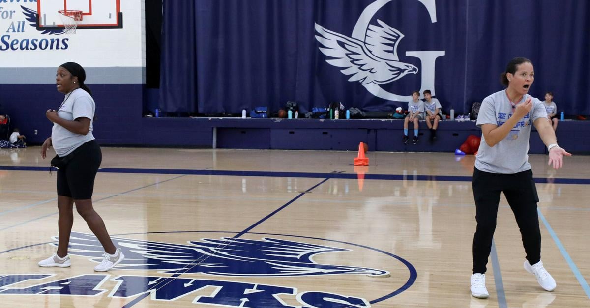 Former UA stars Wheeler, Willis give back to Tucson youth