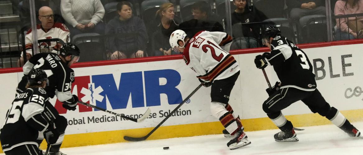 Roadrunners' Jan Jenik doesn't miss a beat in return to lineup just in ...