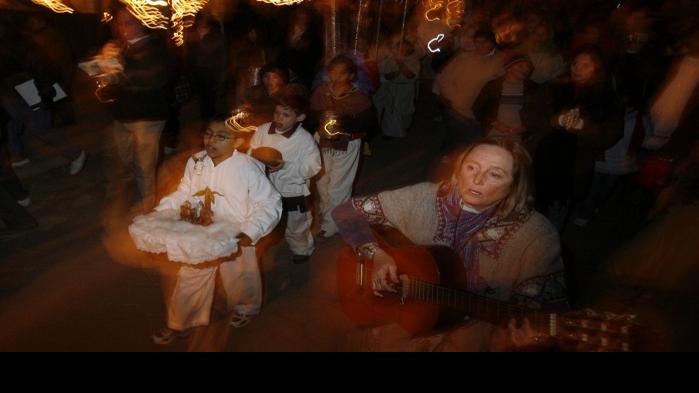 Photos: Las Posadas procession, a tradition in Tucson