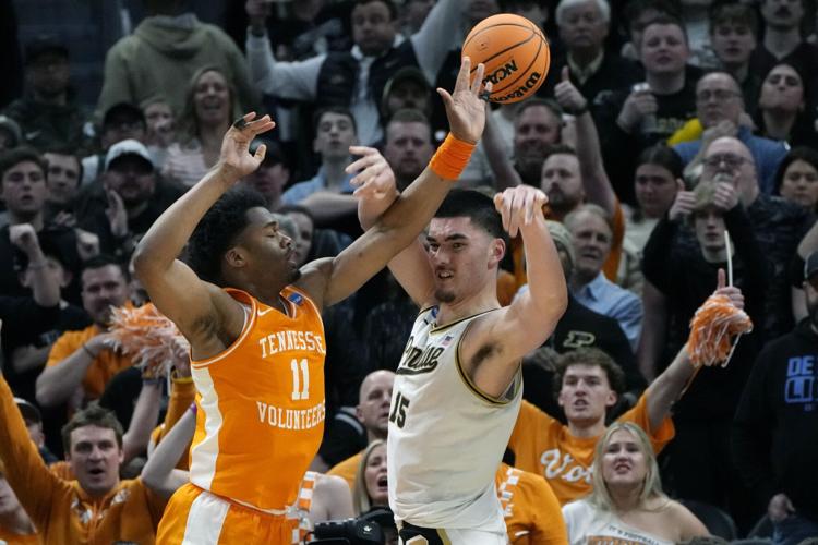 High school commute helped develop toughness for Tobe Awaka