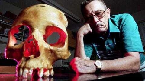 Nicknamed 'Dr. Death,' forensic anthropologist Walter Birkby dies