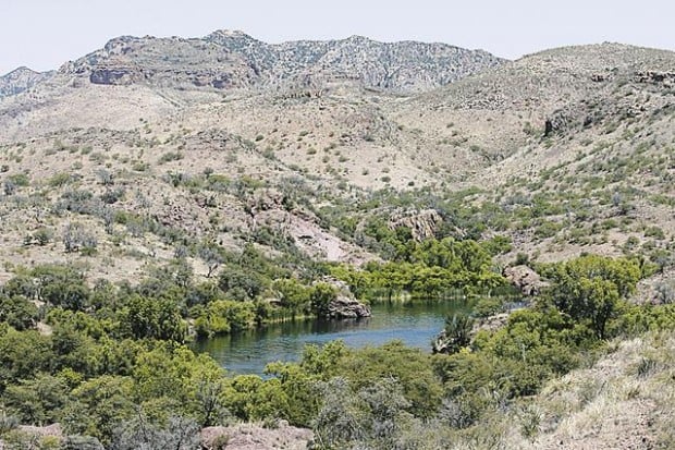Day Trip: Arizona's lake effect gives visitors chills