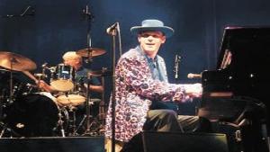 Mr. Boogie Woogie to boogie here again