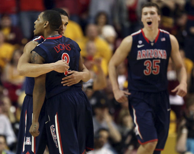 Arizona basketball notebook: Lyons dominates in initial ASU battle