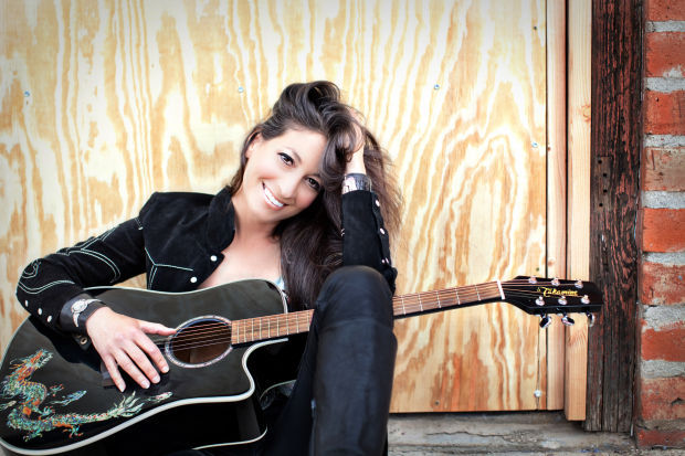 Grammy nominee Chorney brings touch of Hollywood to Tucson