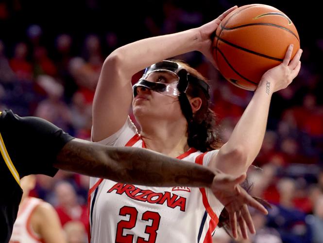 Paulina Paris elevates her game, Wildcats on winning streak