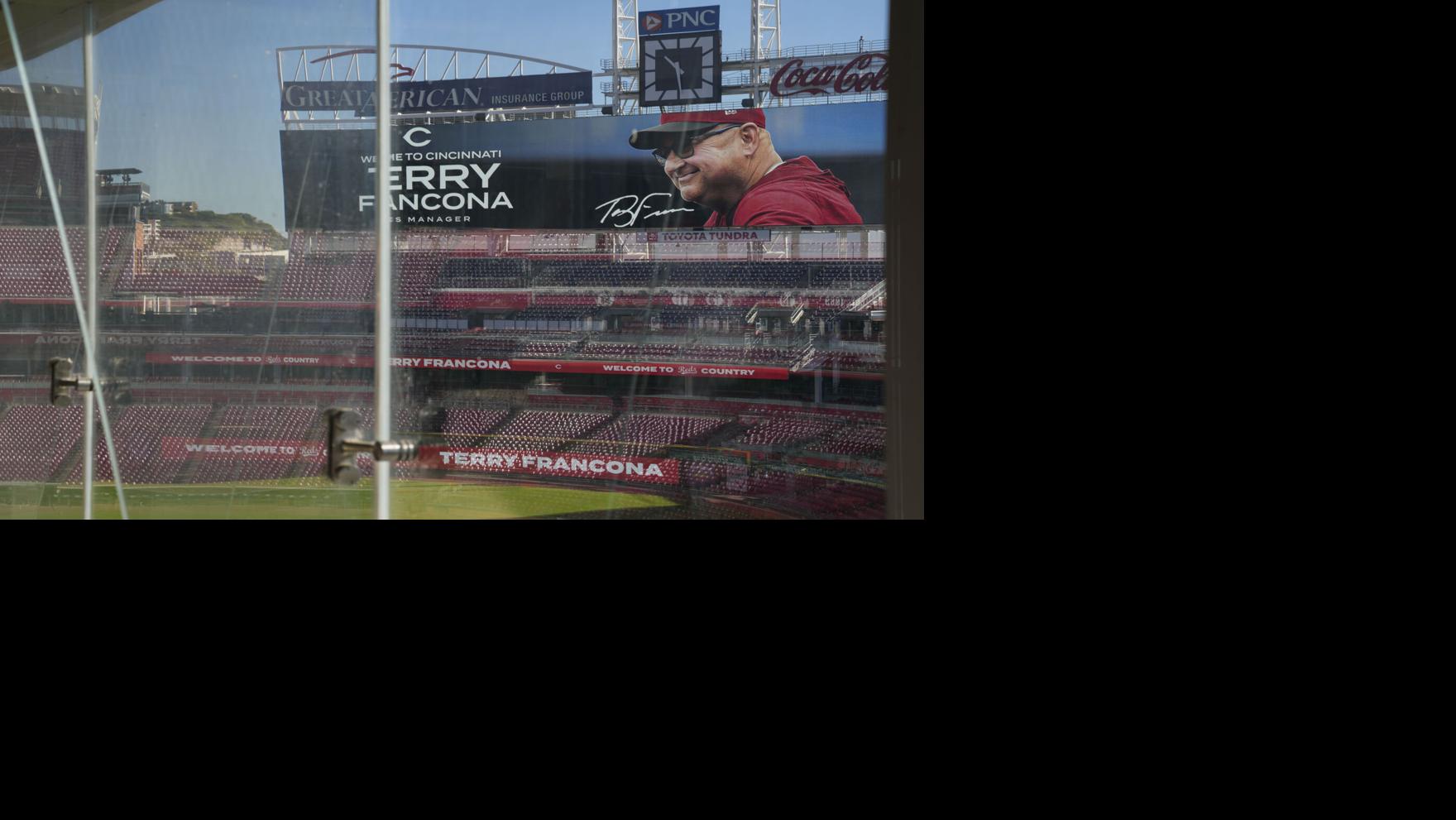 Tucsonan Terry Francona reports to spring training