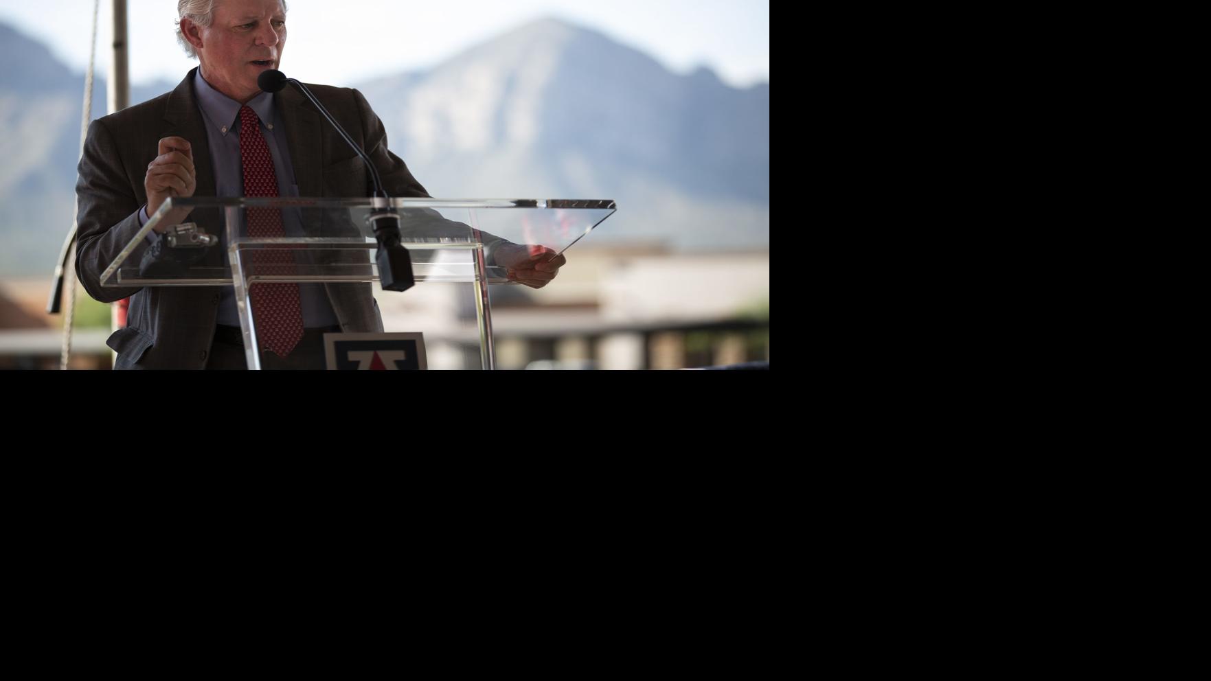 Board of Regents extend contract of UA President Robbins