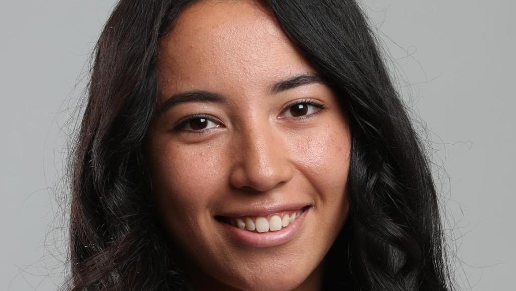 For UA freshman Kamaile Hiapo, volleyball is a family tradition — and ...