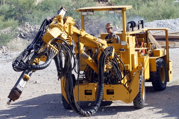 UA mining lab gets a giant drill