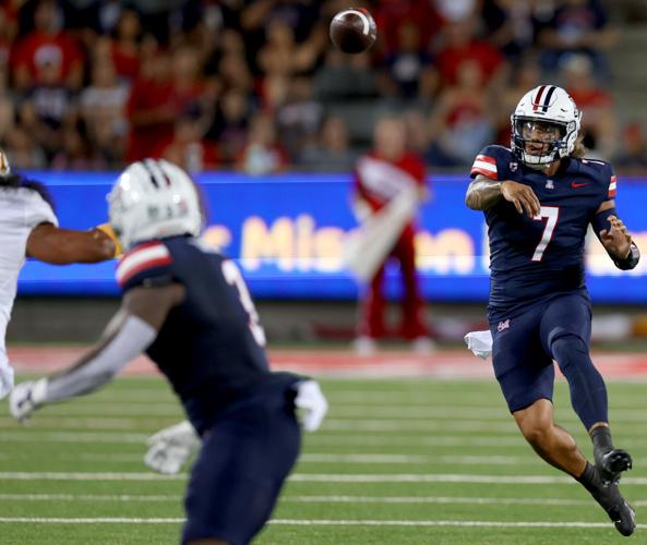 Arizona QB Jayden de Laura to enter football transfer portal | Arizona ...