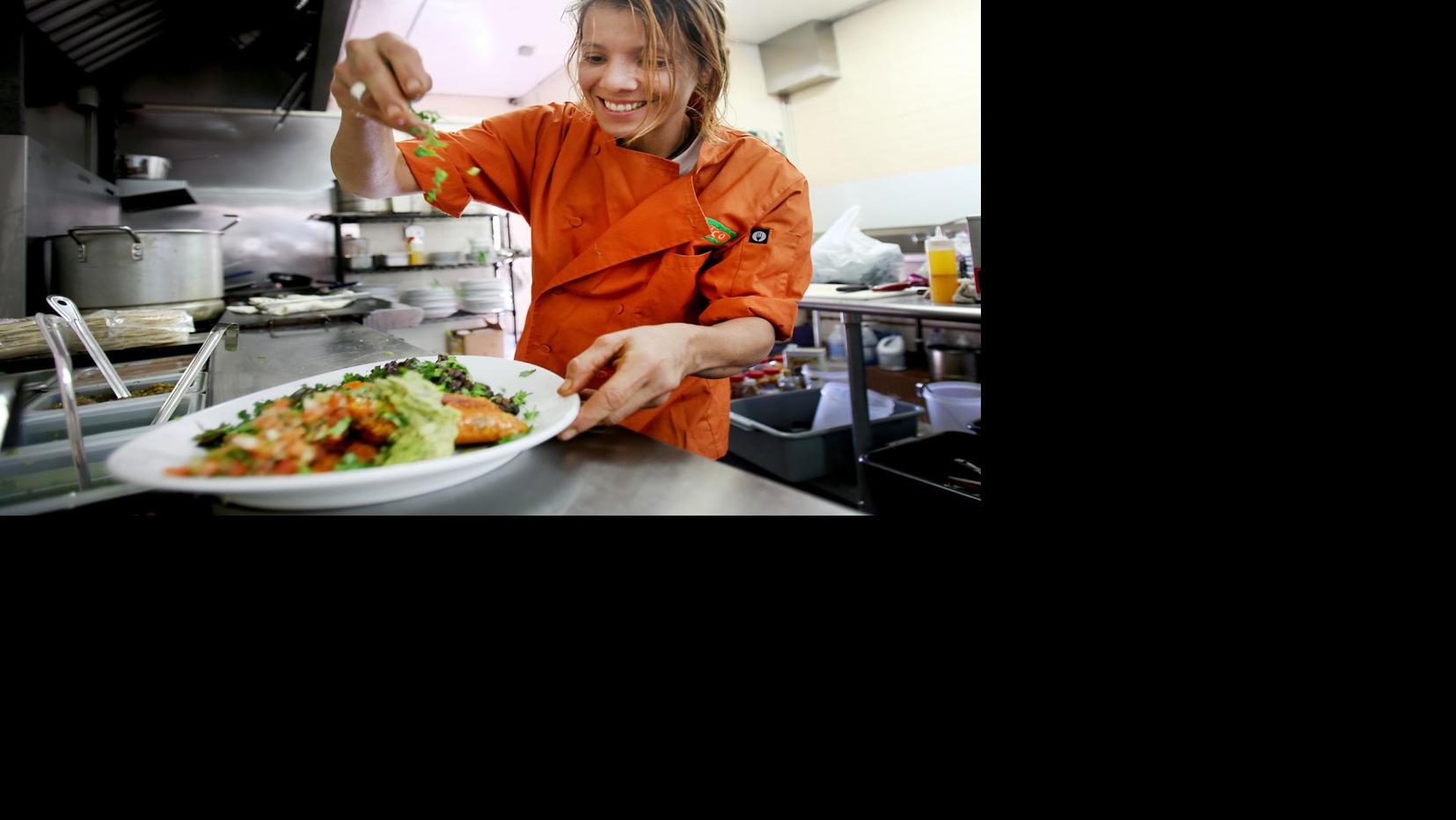 Wendy García, chef mexicana de Tucsón, es candidata a premio de ...
