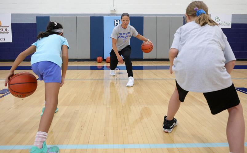 Former UA stars Wheeler, Willis give back to Tucson youth