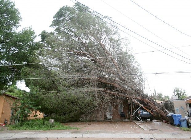 Storms head toward Tucson, flood Nogales