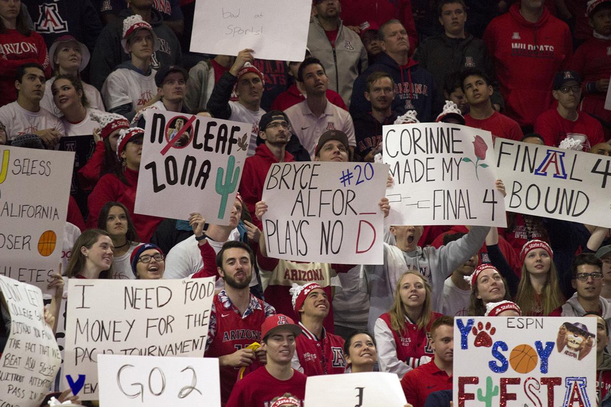 The 29 Best Signs From Espns College Gameday At Mckale Center Wildcats