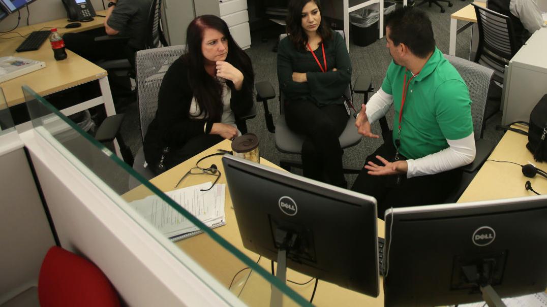 Comcast marks grand opening of Tucson call center