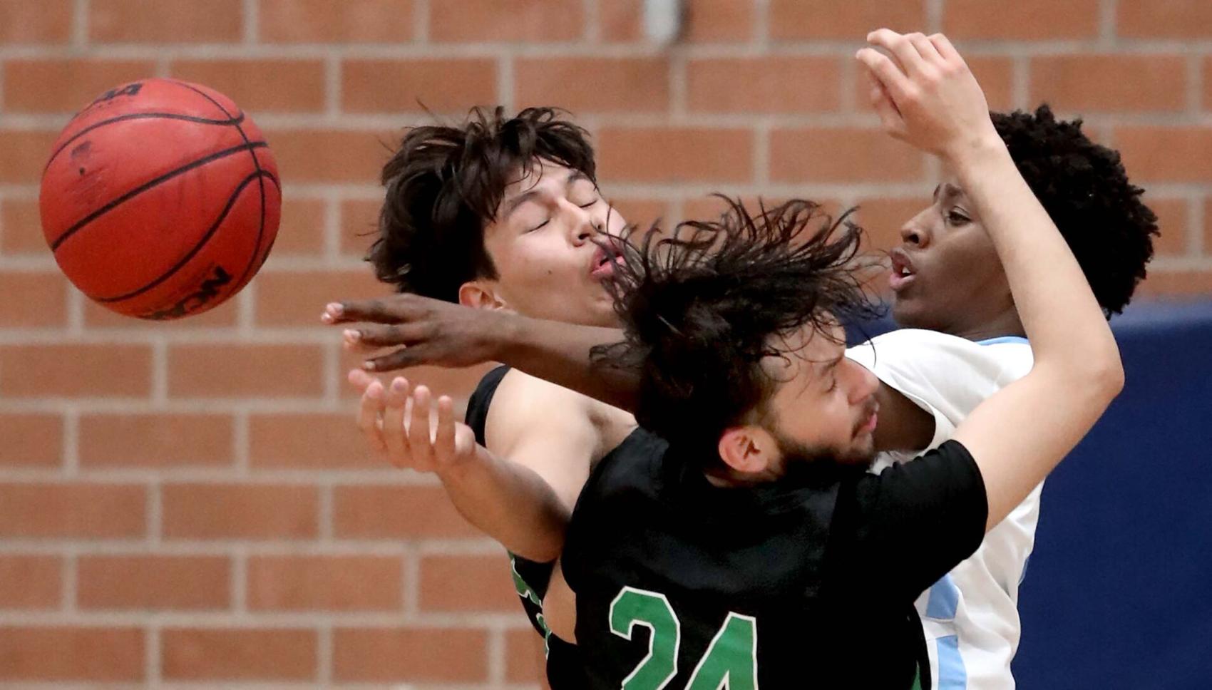Photos: Pueblo pulls away late in 61-40 win over Amphi, boys high ...
