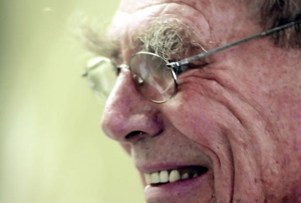 Indiana man’s shaggy eyebrows trimmed for charity