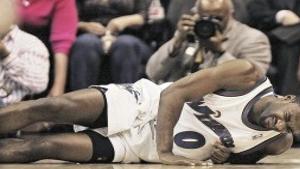 Arenas' knee injury occurs at a crucial time