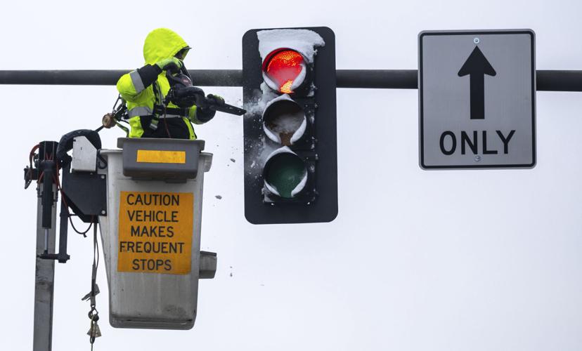Winter storms: Snow in the West, flooding in the East | Weather ...
