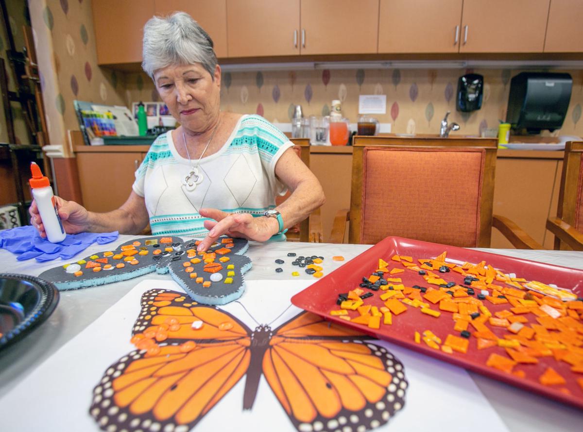 Splendido residents create tiled mosaics for their community | Local ...