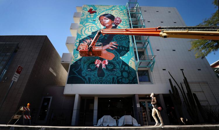 A map and 120+ photos of Tucson's beautiful murals