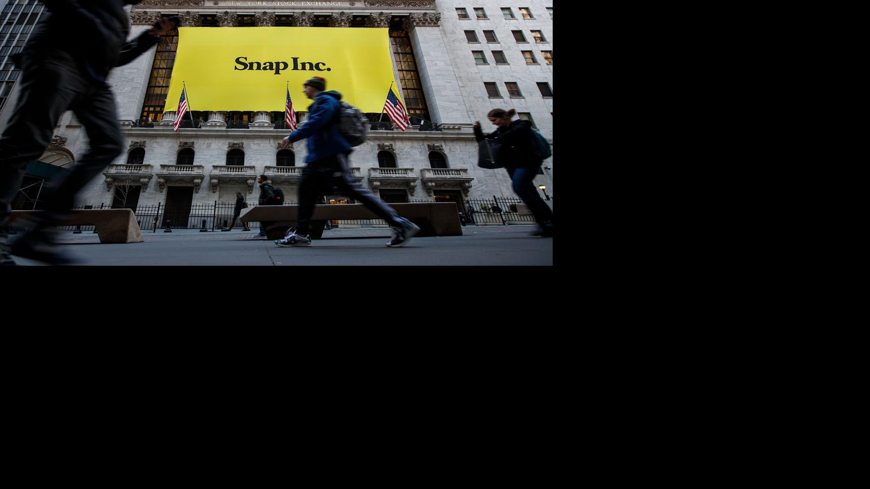 Snapchat is nearing 1 billion monthly users. Why can't it turn a profit?