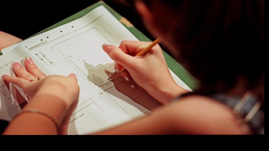 Two-thirds of Arizona students fail new AzMERIT test