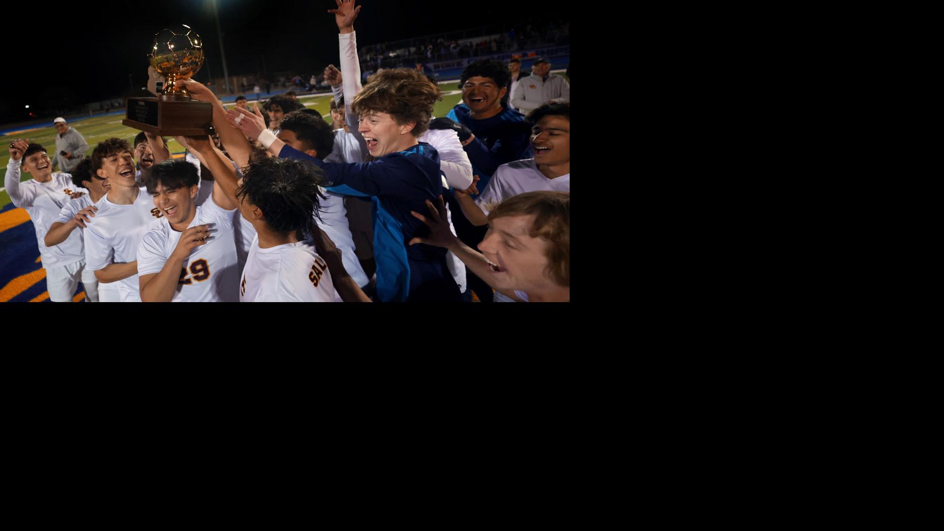 Salpointe Catholic boys win 4th straight state soccer title