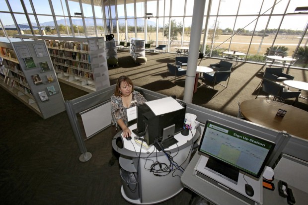 Oro Valley library now fully county-run