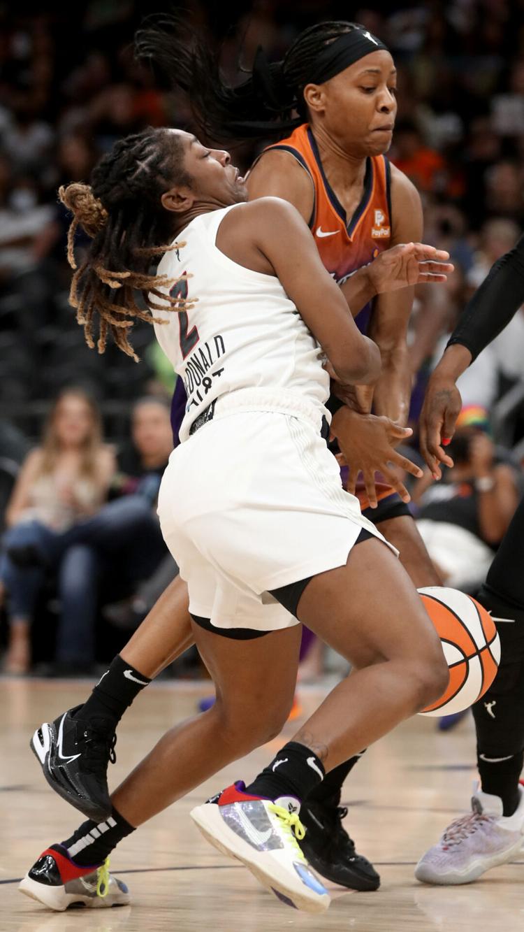 Photos: University of Arizona's Aari McDonald and Sam Thomas meet up in ...