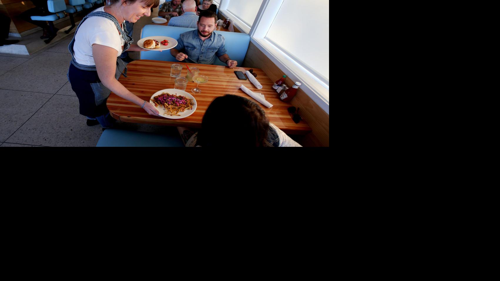 Eat this, look at that: Tucson's Welcome Diner opens on Broadway