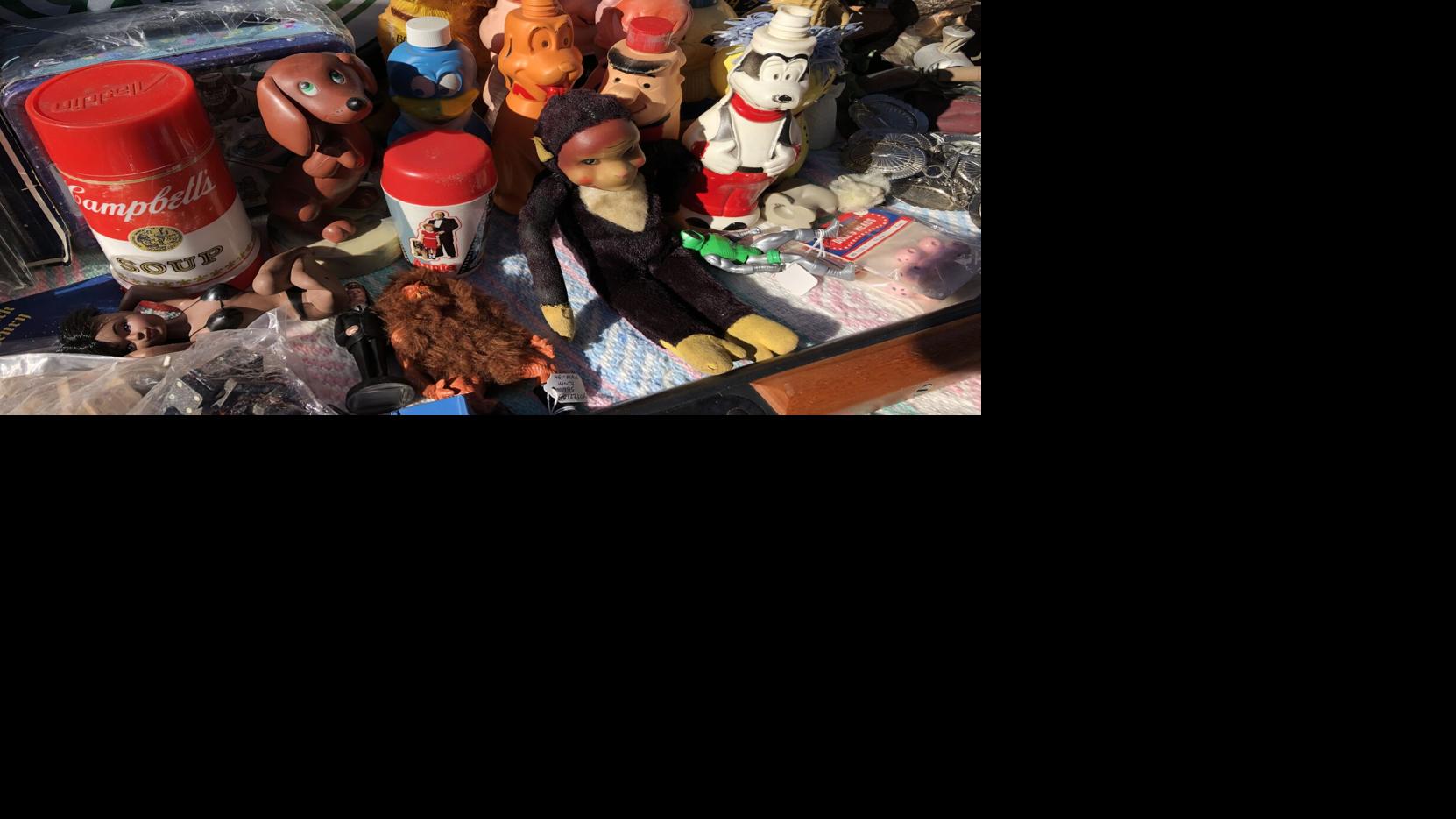 Buy old stuff in the new year at Tucson's vintage markets