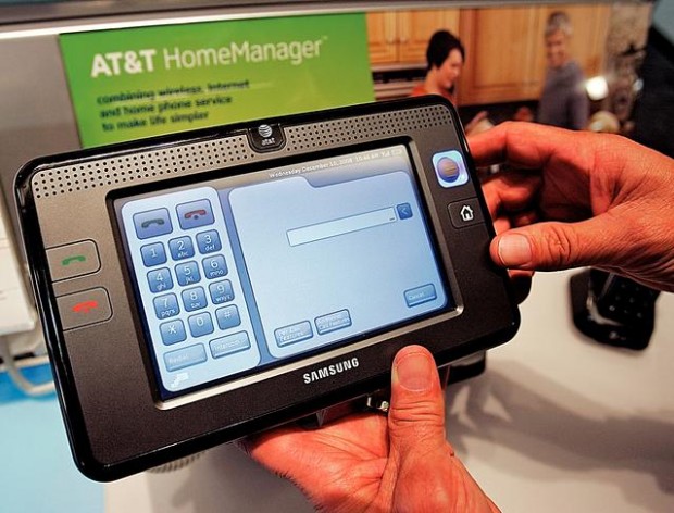 Landline device taps into Internet